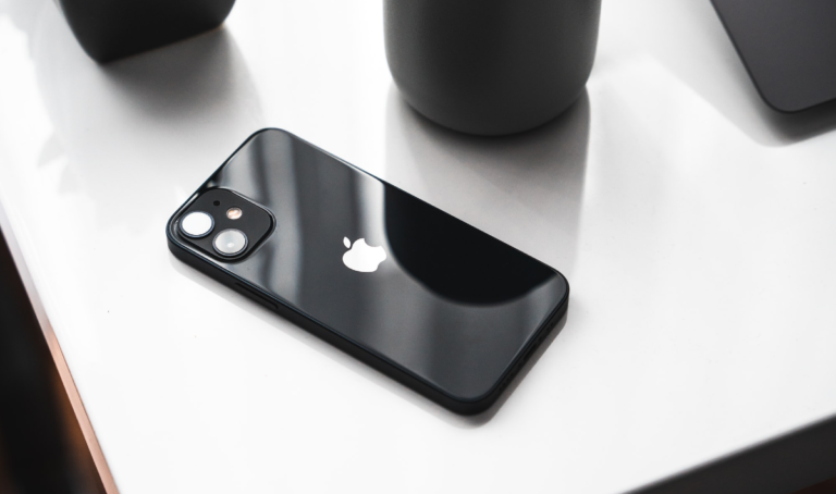 Apple considerò l'idea di un iPhone Nano, la conferma da una email di ...